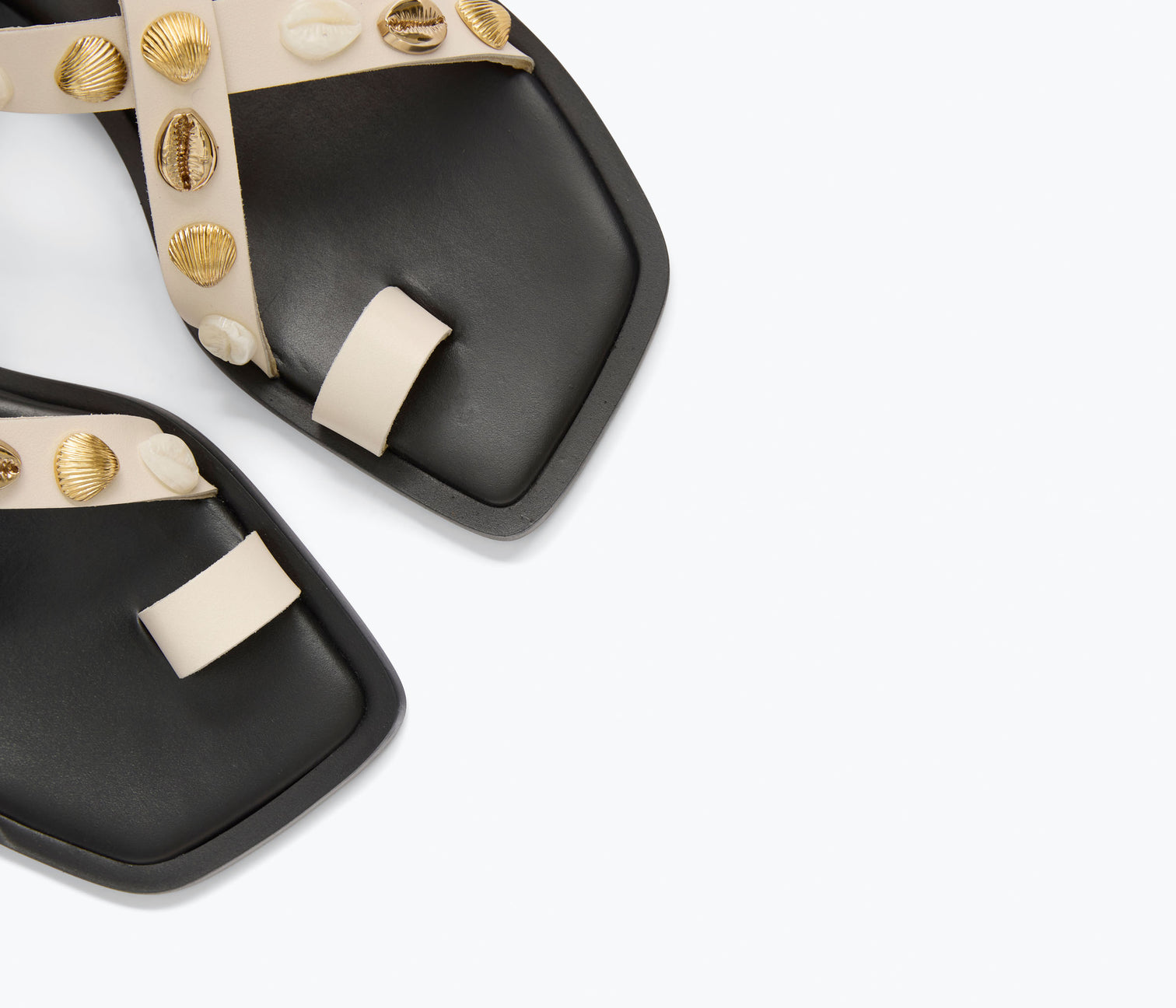 PAXTON SANDAL – FREDA SALVADOR